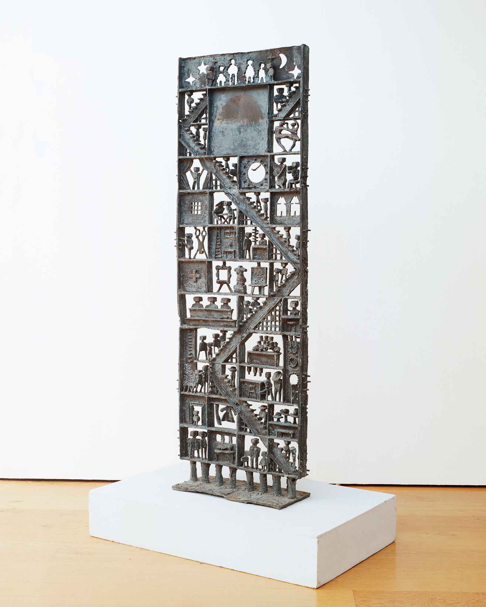 Screen - Harlow Sculpture Town